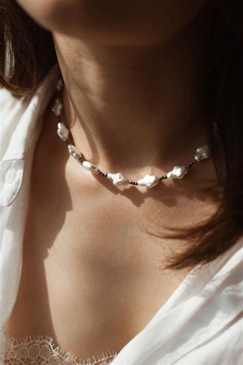 Ожерелье из барочного жемчуга "Pearl Religion" в магазине «SOLAR» на ...