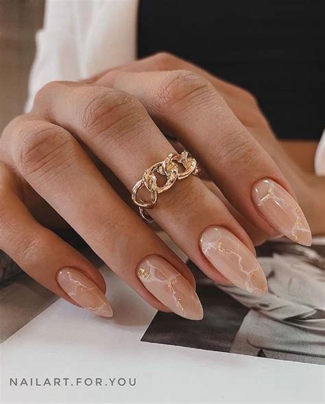 Нюдовый маникюр с линиями | Manicure, Stylish nails art, Subtle nails