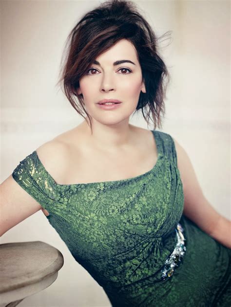 Magazines - The Charmer Pages : Nigella Lawson - Vogue Magazine UK ...