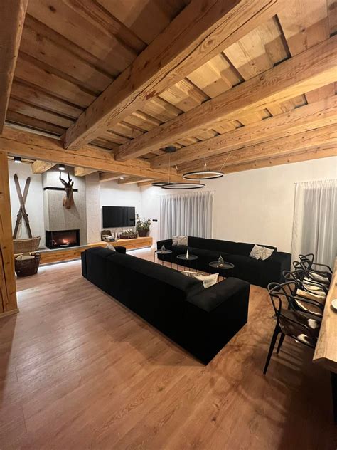 Black Deer Chalet | SDEŤMI.com