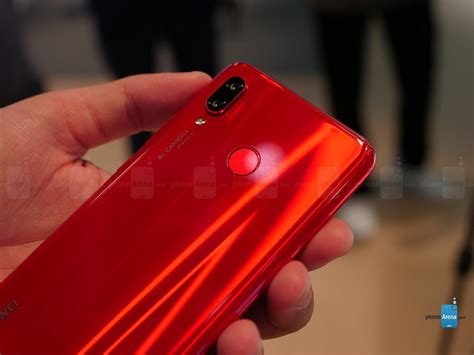 Huawei Nova 3 hands-on: Vibrant colors and great value extravaganza ...