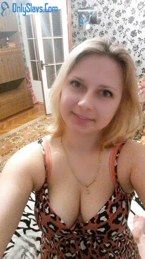 Kinky and Sexy Russian Amateur Milf's - 110-sexy-russian-milfs Porn Pic - EPORNER