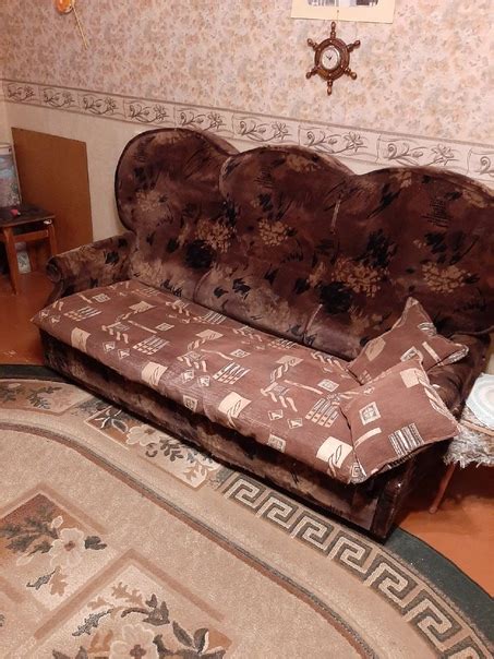Отдам диван б/У В нормальном состоянии за.... Раскладывается вперед ...