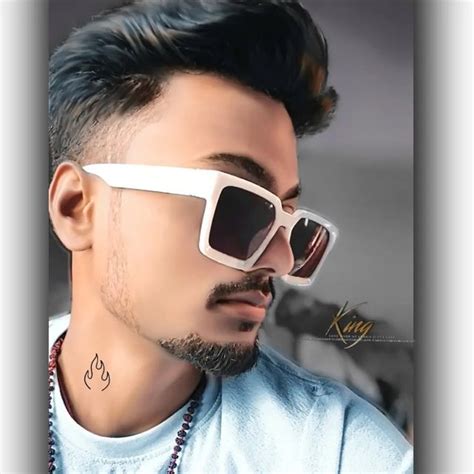 Kår†hïK§ • (@myself_karthik07) • Threads, Say more