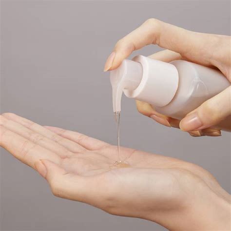 Gentle Cleansing Foam – Beaute Pratique