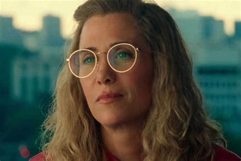 На новом постере фильма «Чудо-женщина: 1984» показали образ Гепарды