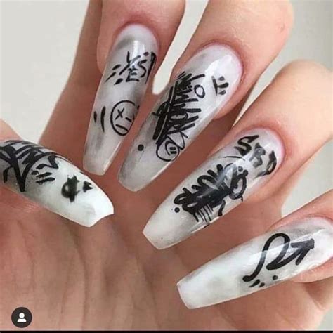 Pin by Юлия Borzeze on Нейл-арт | Edgy nails, Punk nails, Swag nails