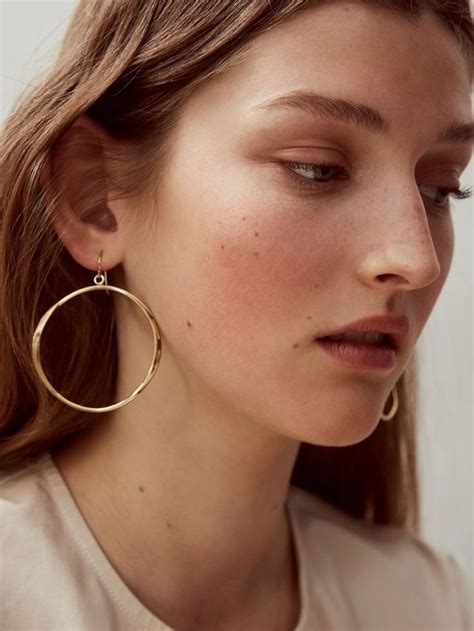 Pin de ZiZi Shi en Model | Maquillaje, Personas