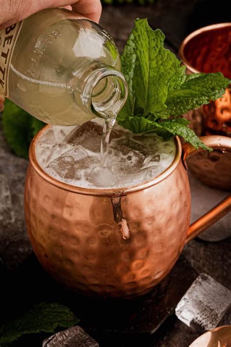 Kentucky Whiskey Mule Recipe - Foxes Love Lemons