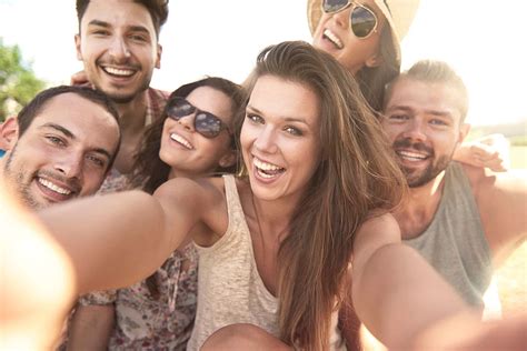 Here Are 9 Ways You Can Be Happier