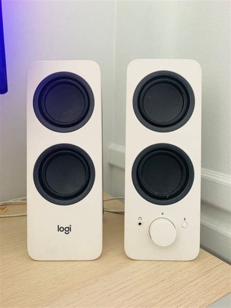 Logitech Z207 2.0 Stereo Computer Speakers w/ Bluetooth, Audio ...