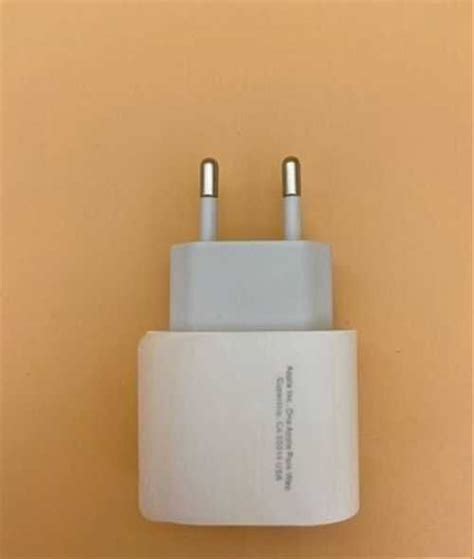 Зарядка на iPhone 20w оригинальная | Festima.Ru - Мониторинг объявлений