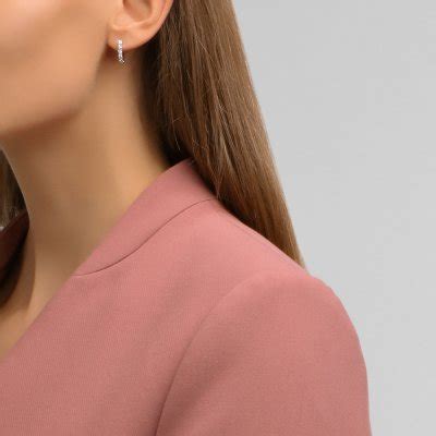 Серебряные украшения — купить ювелирное изделие из серебра недорого в ...