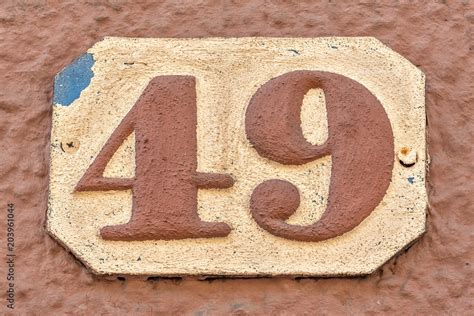 Hausnummer 49 Stock-Foto | Adobe Stock