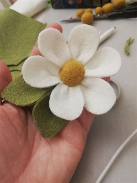 Ромашка из фетра | Felt flowers diy, Felt flowers patterns, Felt flowers