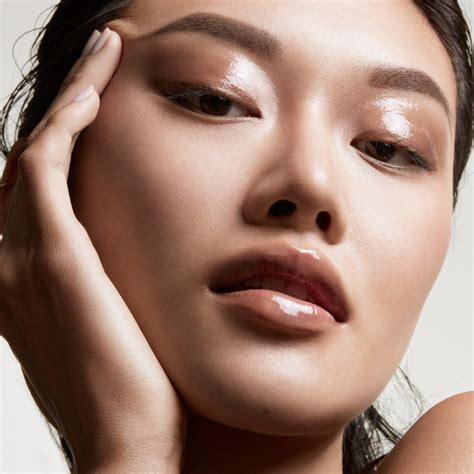 Buy Now! Fenty Beauty Gloss Bomb Hot Chocolit - Kosmetista