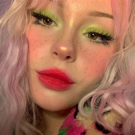 KALEIDOS on Instagram: “Summer Vibes from @neoini. 🦜⁣ ⁣ For her eyes ...