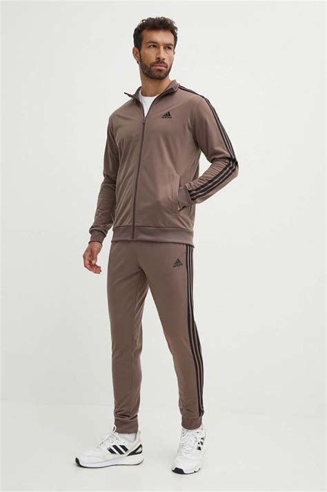 Спортивний костюм adidas Essentials чоловічий колір коричневий JD9862 ...