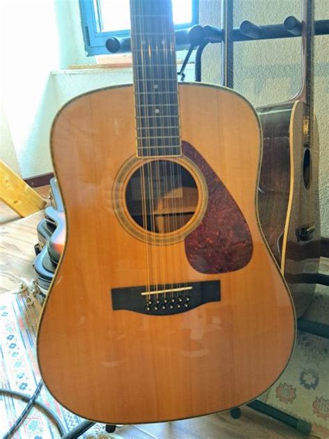 Yamaha DW 8-12 Akustična gitara 12 Žica