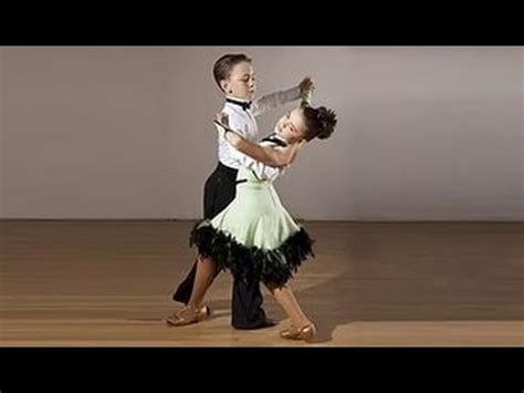 Дети танцуют, Бальные танцы - YouTube