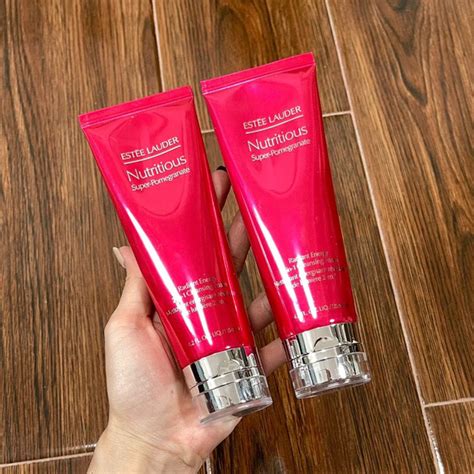 Estee Lauder Очищающее средство для лица - купить с доставкой по ...