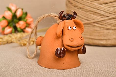 Купить Керамика ручной работы колокольчик из глины корова фигурка ...