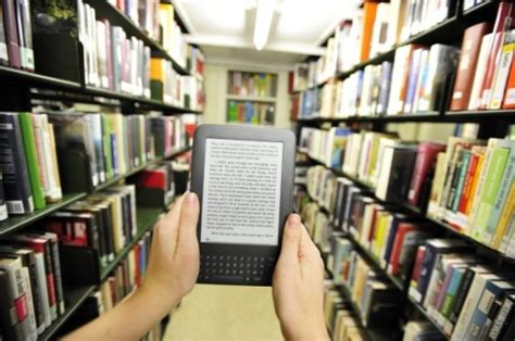 Что выбрать читателю: электронную книгу или планшет