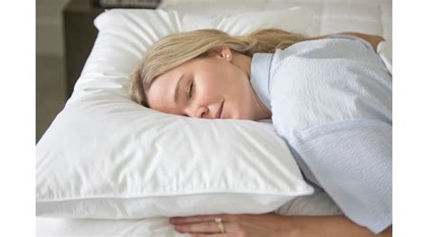 Pillow Bar Custom Pillow | The Luxury Bed Collection