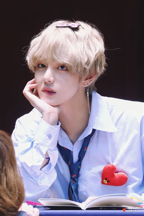 #뷔 #V #방탄소년단 #BTS #김태형 #taetae #TATA #CGV ️171008 ️ | ミーム 顔, テヒョン, てひょん