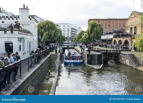 Kanal redaktionell foto. Bild av kanal, systemet, marknad - 101793730