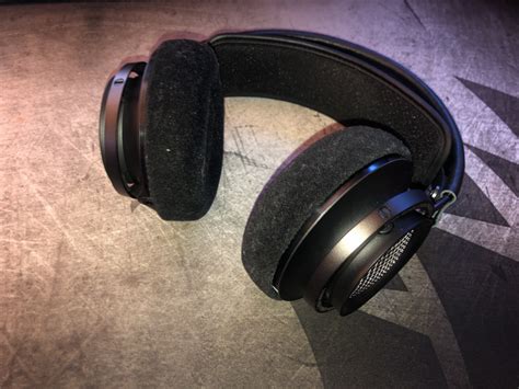 Tech Review: Philips Fidelio X2HR headphones | The Chatterbox