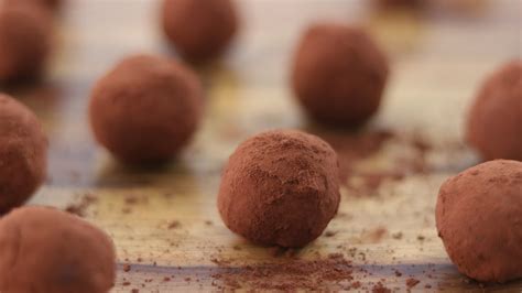 Classic Chocolate Truffles Recipe | How to Make Chocolate Truffles ...