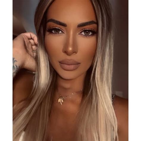 𝒮ℴ𝒻𝒾𝒶 𝒾ℴ𝒶𝓃𝓃ℴ𝓊 (@sof_ioannou) • Threads, Say more