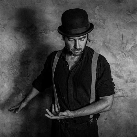 Moments: Be Svendsen's Exclusive Mixtape and New Music Video
