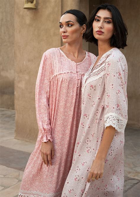 Kashkha: International Fashion Clothing Brand for Women