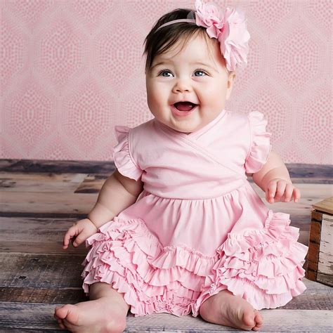 Маленькая девчонка (61 фото) | Baby girl pink dress, Baby girl pink ...