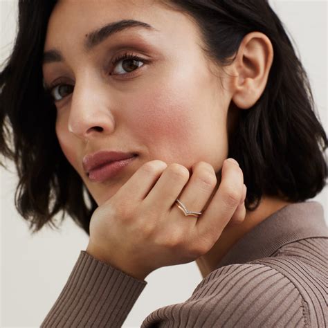 Mejuri | The 17 Best Sustainable & Ethical Jewelry Brands to Shop ...