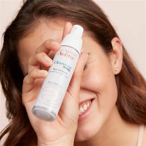 Cleanance WOMEN Φροντίδα Λείανσης Νύχτας | Eau Thermale Avène