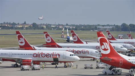 Air-Berlin-Flug nach Bombendrohung sicher in Hamburg gelandet – B.Z. Berlin