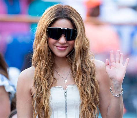 Shakira, known for her World Cup soccer anthems, to perform at Copa ...