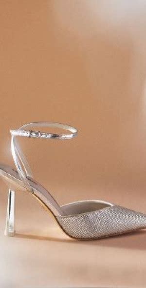 Lola Cruz - Brescia Heels