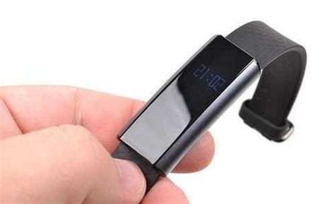 Умный браслет Xiaomi Huami amazfit (Новый Mi Band) Москва | Личные вещи ...