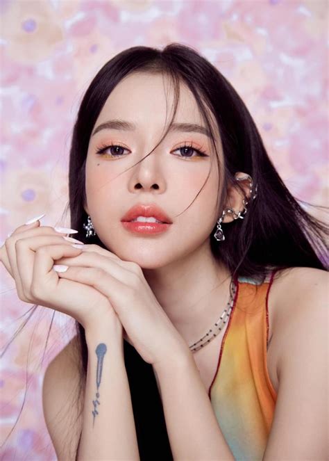 CA SĨ LYLY - SHOWBIZVIETNAM.VN