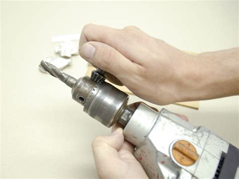 How To Change Drill Bit On Drill at Saul Carroll blog