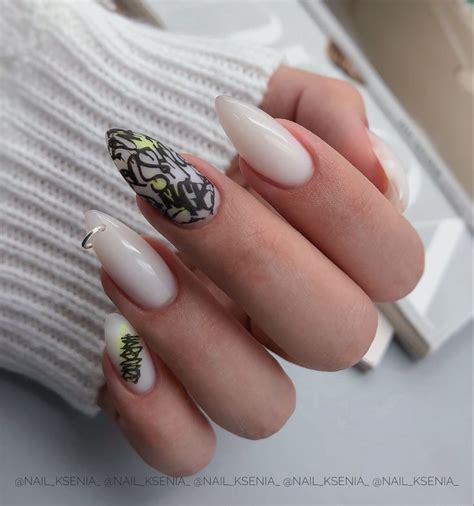 Graffiti nails | Современные ногти, Гвоздь, Закругленные ногти