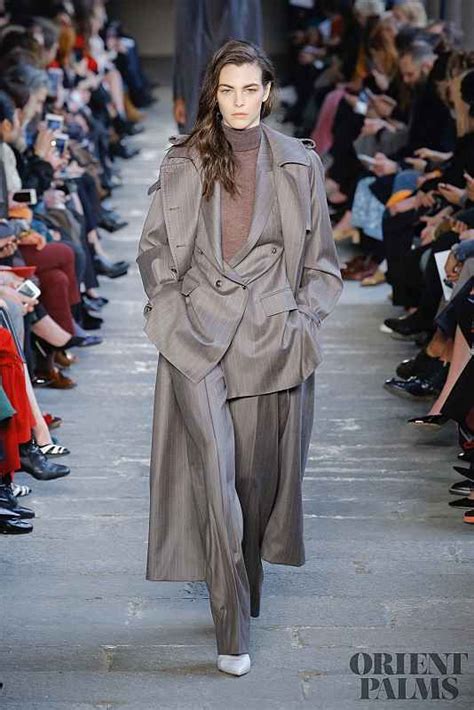 Мах Мара [Max Mara] Осень-Зима 2017-2018 - Прет-а-порте | Fashion, Max ...