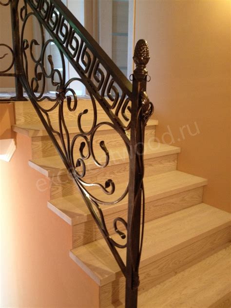 Кованые перила для лестницы из дерева в Москве - Excellent Wood