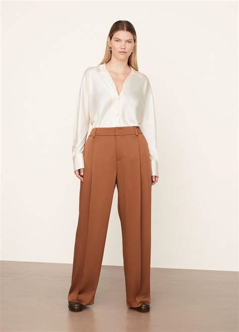 The Best Loose Pants for Women and How to Style Them | Who What Wear