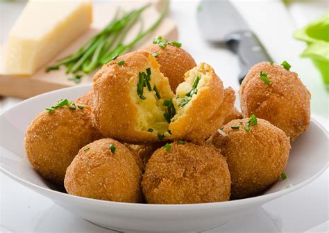 Делисьез (Сырные крокеты)