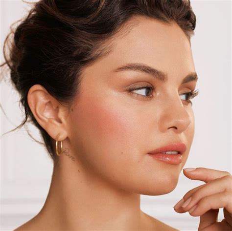 Rare Beauty by Selena Gomez Жидкие румяна мини Soft Pinch Liquid Blush ...